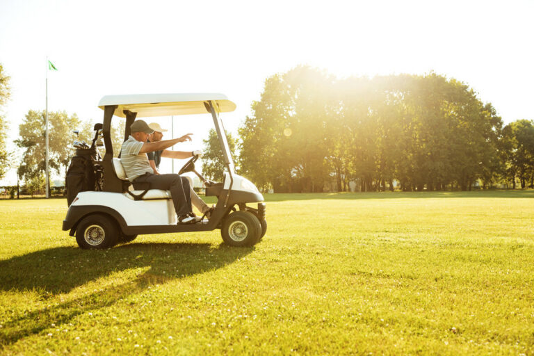 A Complete Guide to Organizing Your Corporate Golf Outing - Jonathan's ...